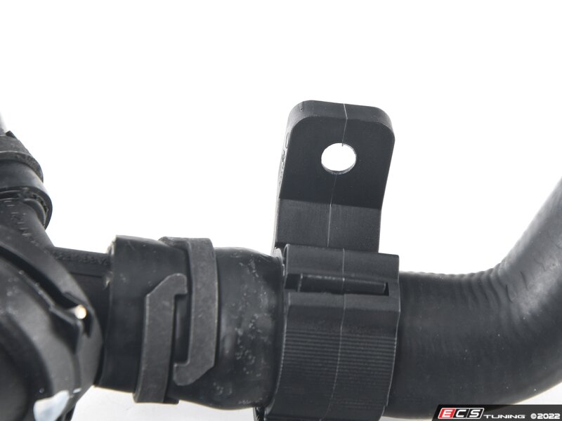 Genuine Volkswagen Audi - 5QM122157AD - WATER HOSE (5QM 122 157 AD)