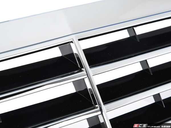 URO - 21088006839040 - Radiator Grille Assembly