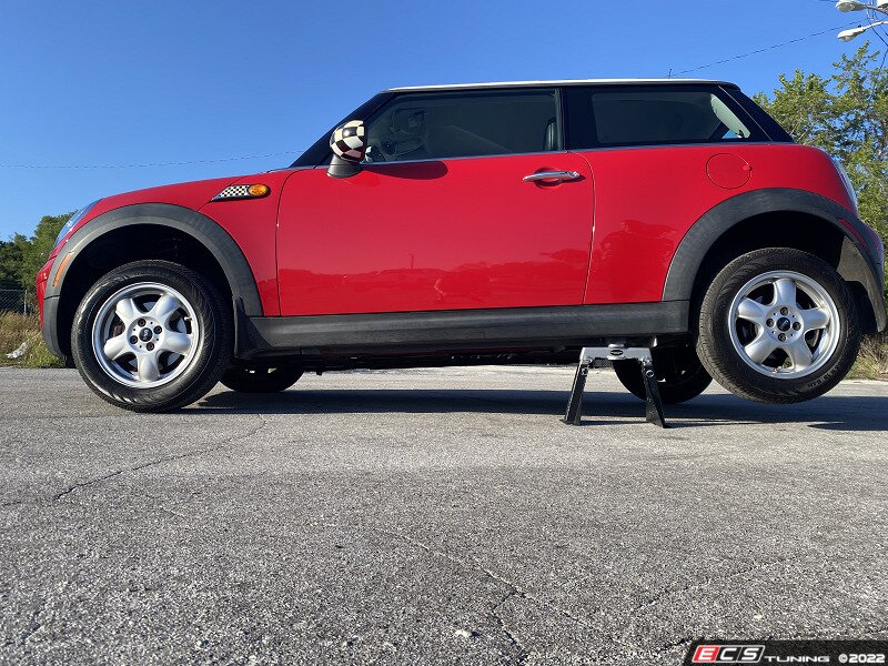 RennStand - 18M-RS3KT5 - The RennStand Jack Stand - With BMW, MINI ...