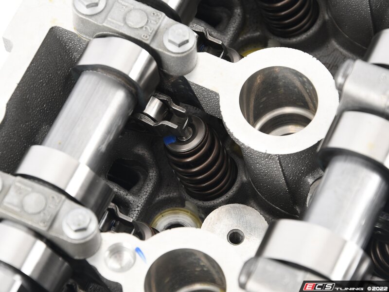 Genuine MINI - 11122470427 - Cylinder Head (11-12-2-470-427)