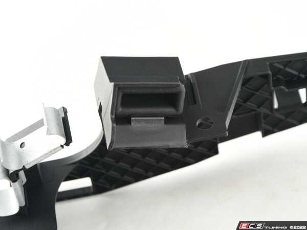 Genuine BMW - 12527640246 - BRACKET (12-52-7-640-246)