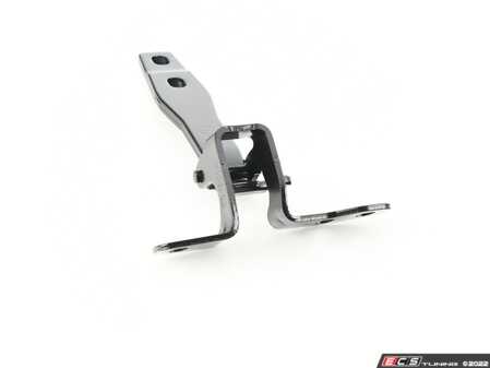 Genuine BMW - 41627463366 - Right Trunk Lid Hinge (41-62-7-463-366)