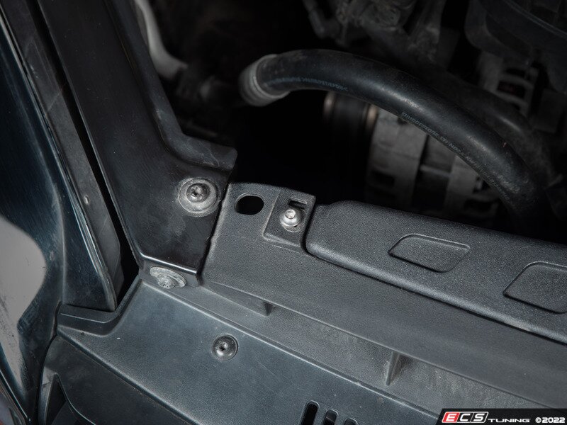 ECS - 046835la01KT - MQB "Luft-Technik" Dual Air Inlet Duct - Matte ...