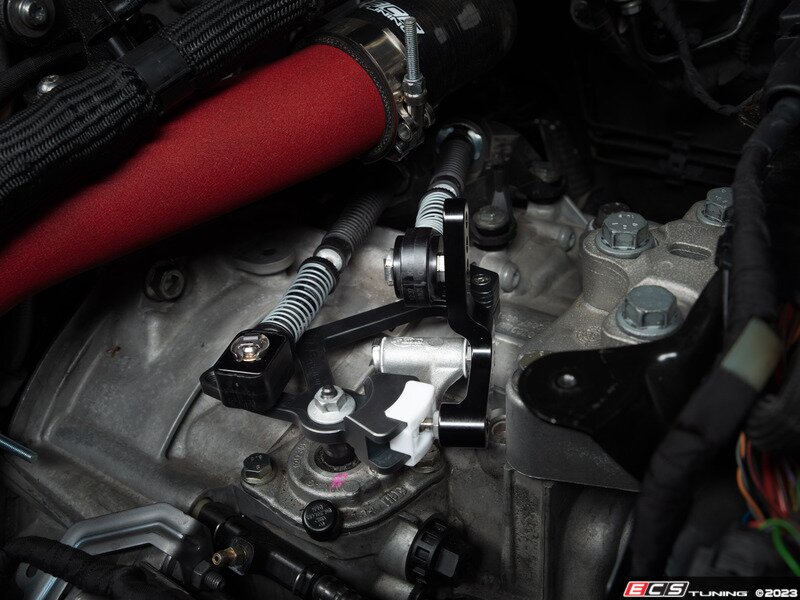 ECS - 047716LA05KT - MK8 GTI / Golf R Adjustable 6-Speed Short Shifter Kit