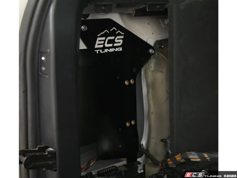ECS - 048375LA01KT - E53 ARB Compressor Mount