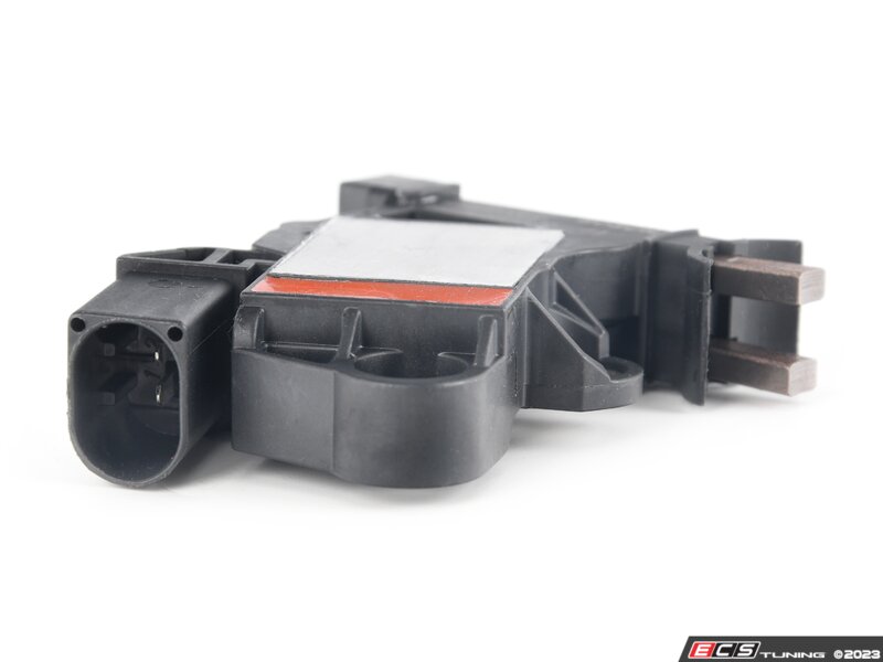 Bosch - 12317561939 - Voltage Regulator