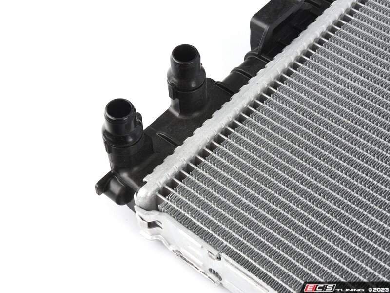 Genuine BMW - 17118652497 - Radiator (17-11-8-652-497)