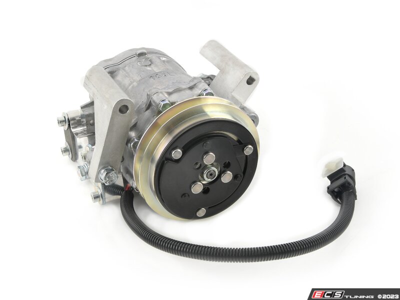 Genuine BMW - 64528390468 - A/C Compressor with Clutch for R134a ...
