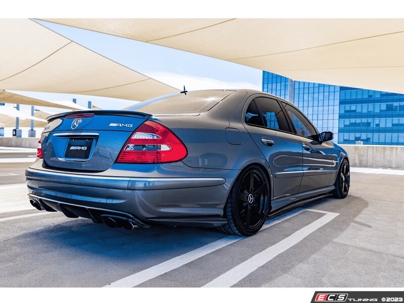 Suvneer - W211RRSPL - W211 Carbon Fiber Rear Bumper Side Splitters