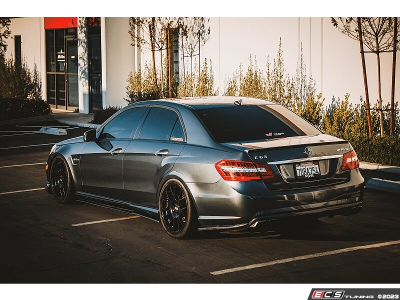 Suvneer - W211RRSPL - W211 Carbon Fiber Rear Bumper Side Splitters