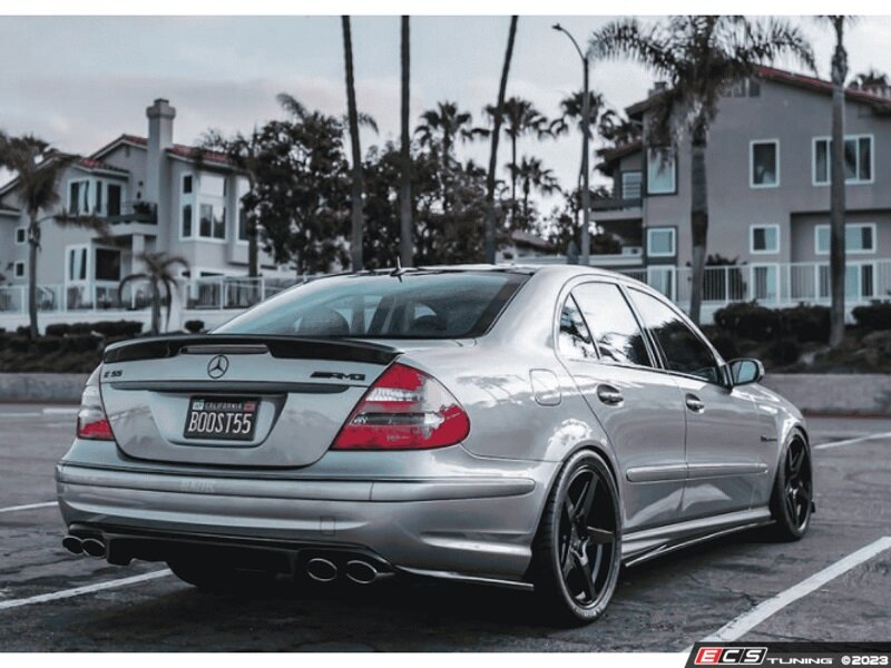 Suvneer - W211TNKLIPCS - W211 HighKick Carbon Fiber Trunk Spoiler