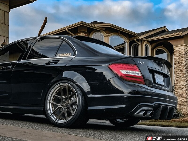 Suvneer - W204CFDIFV2 - W204 Facelift V2 Carbon Fiber Diffuser - (NO ...
