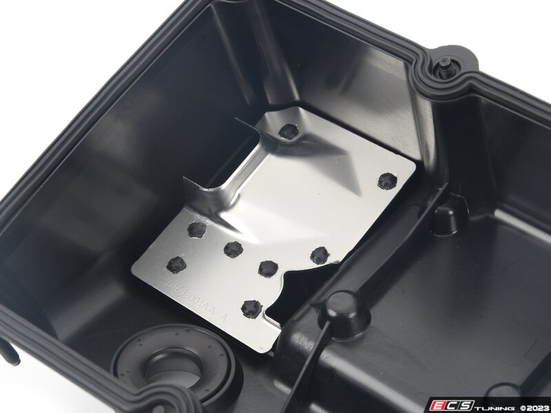 URO - 11128658461 - Valve Cover Without MINI Label