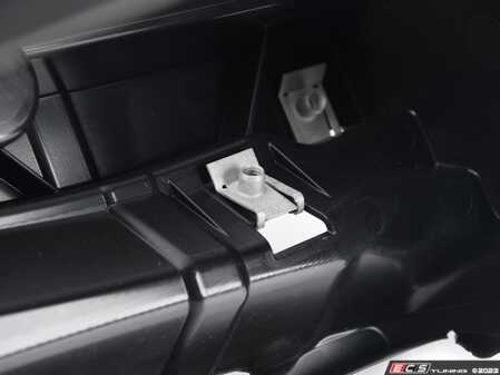 Genuine BMW - 51748073523 - AIR DUCTS TO RADIATOR (51-74-8-073-523)