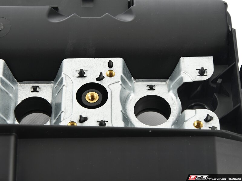 URO - 11121703341 - Valve Cover - M52/S52