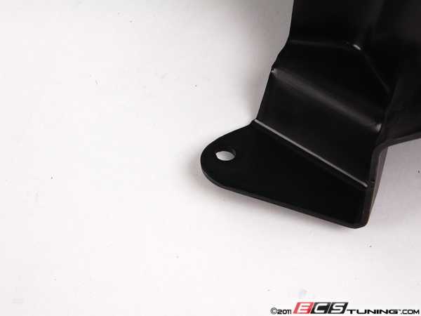 Genuine BMW - 51717116912 - Underbody Panel Extension - Right (51-71-7 ...