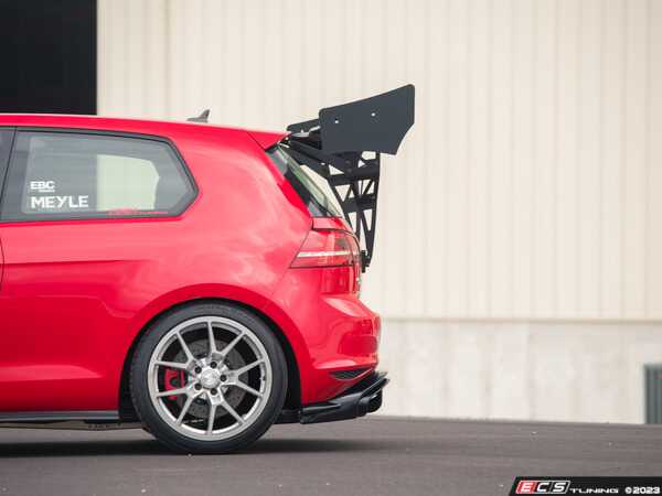 ECS - 014482la01-01KT - MK7 GTI Functional Aerodynamic Rear Diffuser Kit