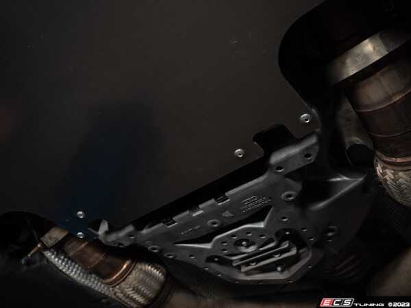 ECS - 044137la01KT - C8 RS6 / RS7 / S6 / S7 Street Shield Skid Plate
