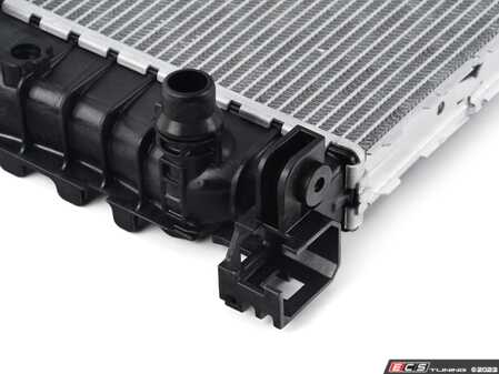 Genuine BMW - 17118743663 - BMw Radiator (17-11-8-743-663)