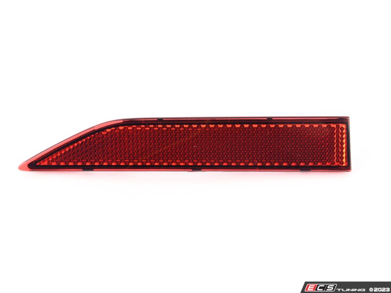 Genuine Volkswagen Audi - 8W0945104B - REFLECTOR (8W0 945 104 B)