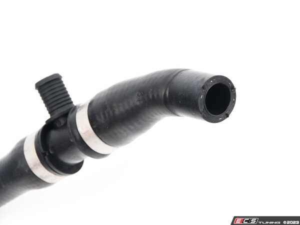 Rein - 11537584630r - Water Hose With Gasket - Water Pump To Engine Inlet
