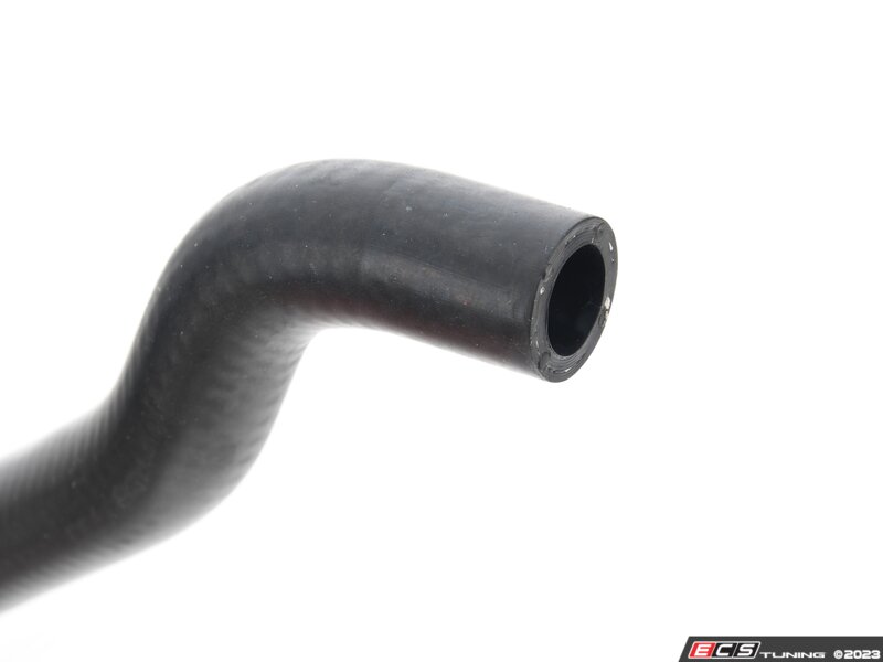 Rein - 11537584630r - Water Hose With Gasket - Water Pump To Engine Inlet