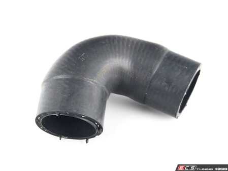 Rein - 11537584630r - Water Hose With Gasket - Water Pump To Engine Inlet