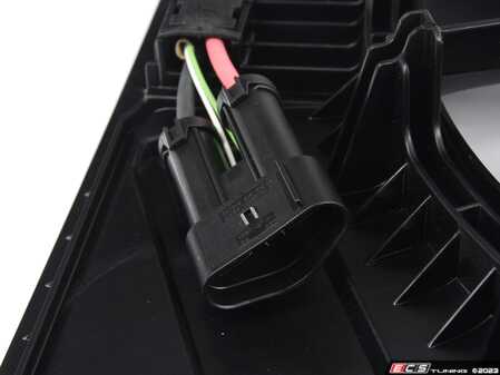 Genuine BMW - 17428666819 - FAN HOUSING WITH FAN (17-42-8-666-819)