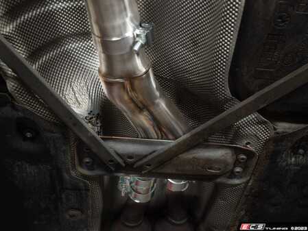 ECS - 030471LA02 - E82 128 Muffler And Res Delete