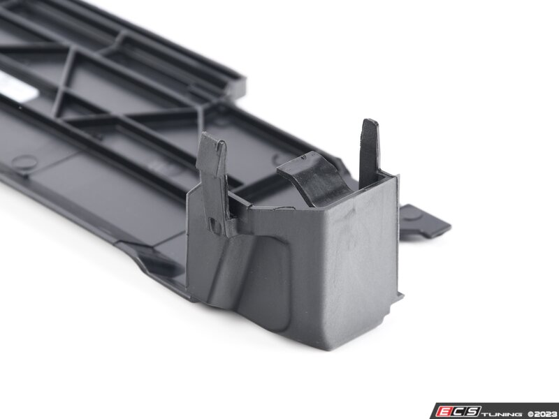 Genuine BMW - 17118666836 - Cover - Top (17-11-8-666-836)