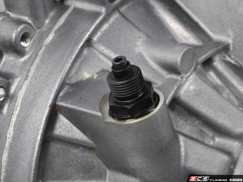 Genuine Volkswagen Audi - 02j300052qxKT - Remanufactured 5-Speed Manual ...