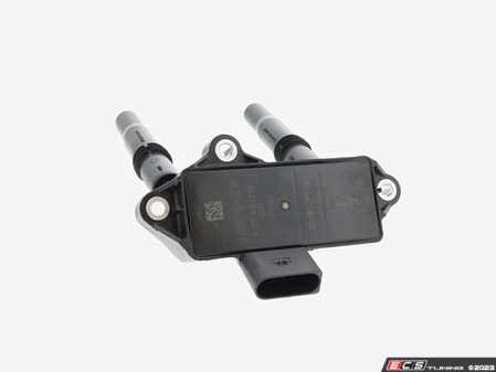 Genuine Mercedes Benz - 1779060206 - Ignition Coil with Spark Plug ...