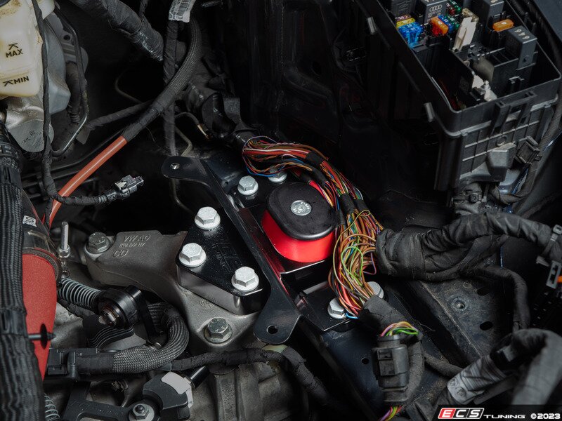 ECS News - New MK8 GTI & Golf R Engine & Trans Poly Mounts