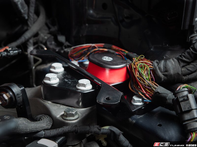 ECS News - New MK8 GTI & Golf R Engine & Trans Poly Mounts