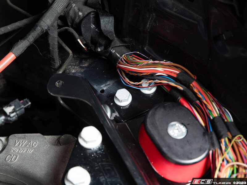 ECS News - New MK8 GTI & Golf R Engine & Trans Poly Mounts