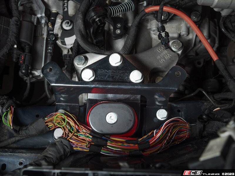 ECS News - New MK8 GTI & Golf R Engine & Trans Poly Mounts