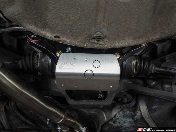 Turner Motorsport - 049424LA - E36 Reinforced Billet Differential Cover ...