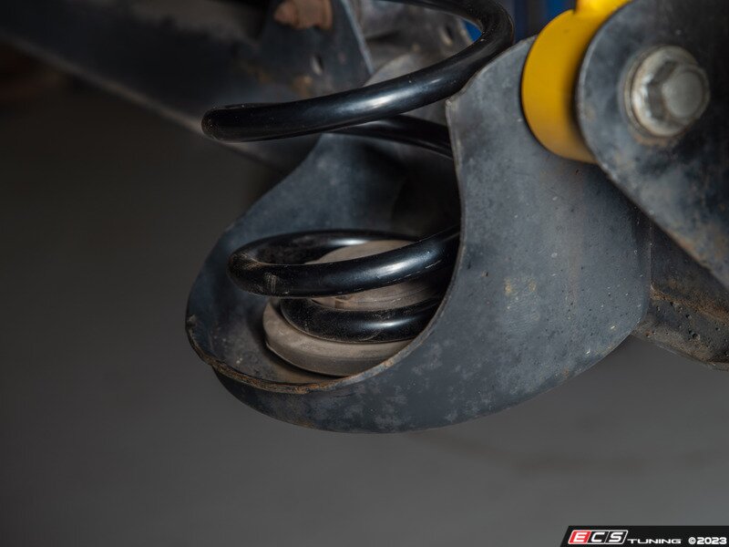 ECS - 051126LA01 - MK6 Jetta / Jetta GLI Lowering Spring Set