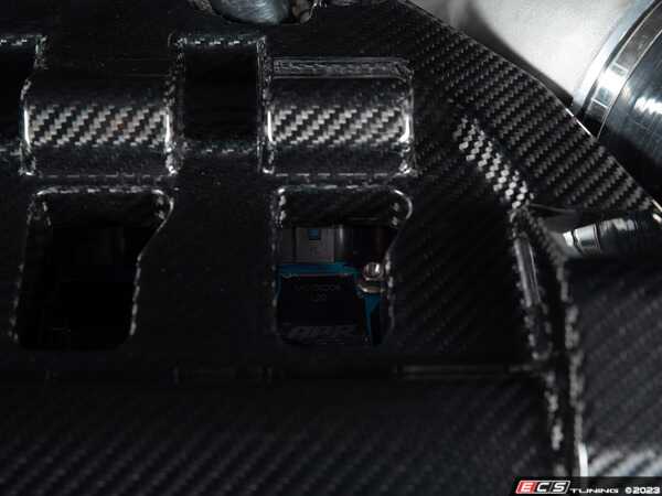 ECS - 043021la01KT - MK8 GTI / Golf R Carbon Fiber Engine Cover - (NO ...