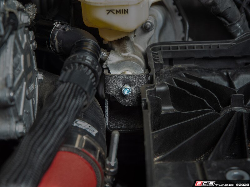 ECS - 043007la01KT - MK8 GTI / Golf R Master Cylinder Brace