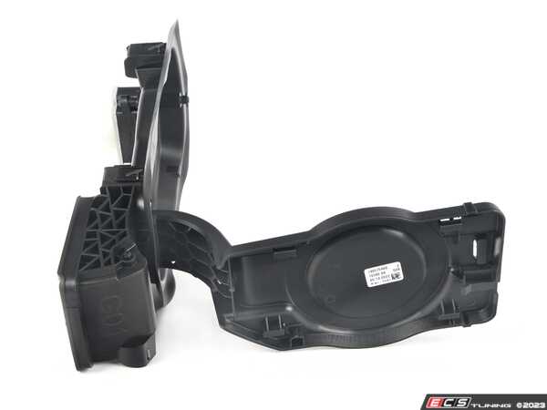 Genuine BMW - 51177405754 - COVER HOUSING CHARGING SOCKE (51-17-7-405-754)