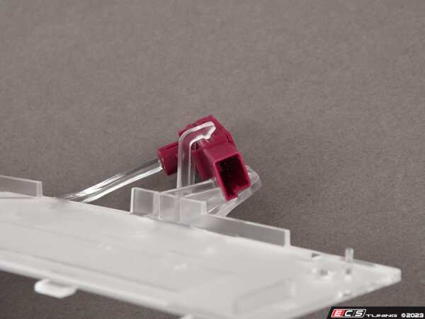 Genuine BMW - 63316824295 - OPTICAL CONDUCTOR (63-31-6-824-295)