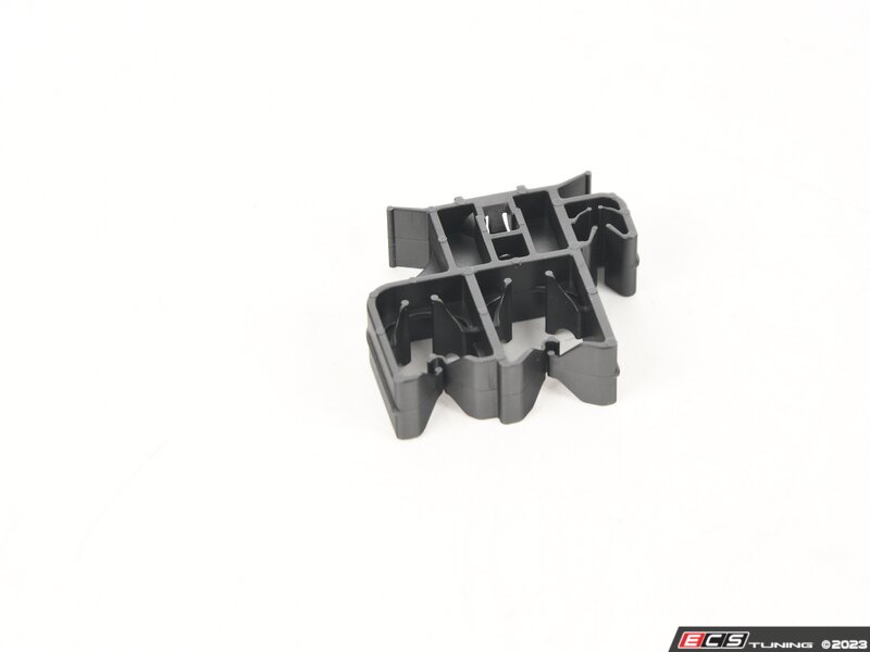 Genuine BMW - 16137385411 - CLIP (16-13-7-385-411)