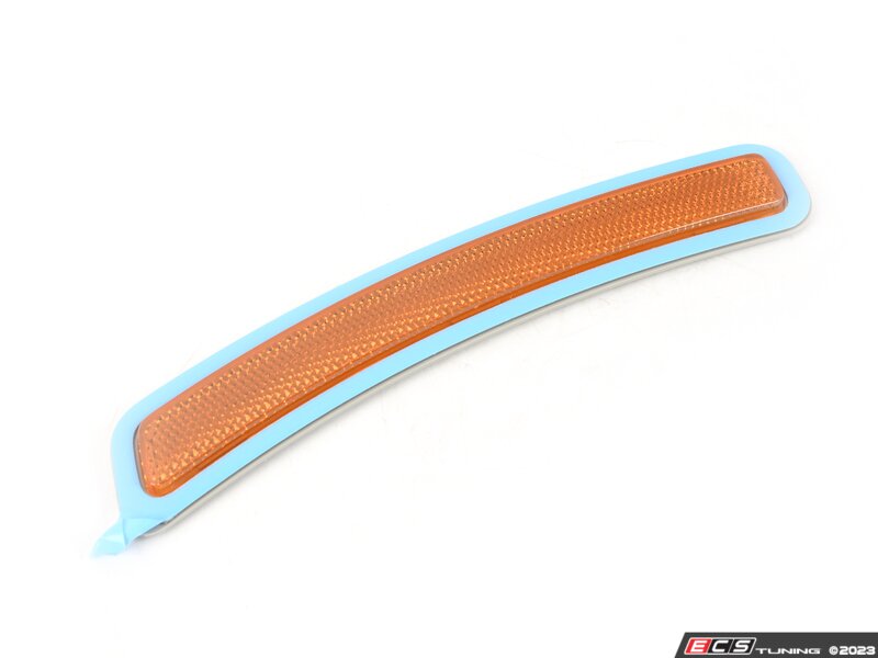 Genuine BMW - 63147495862 - SIDE MARKER REFLECTOR RIGHT (63-14-7-495-862)