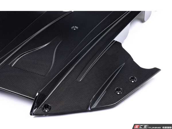 Alpha-N - AN-0634 - G87 M2 Carbon Rear Underbody Floor Kit