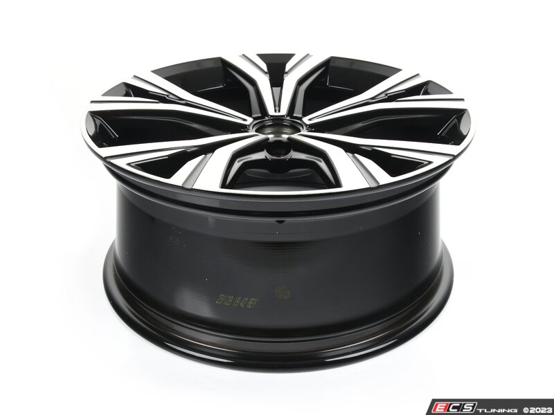 Genuine Volkswagen Audi - 561601025ADFZZ - 18" Split 5-Spoke Two-Toned ...