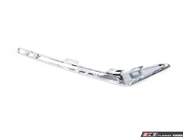 Genuine BMW - 51117471522 - MOULDING UPPER RIGHT (51-11-7-471-522)
