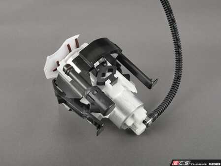 Vemo - 16146752368 - Fuel Pump
