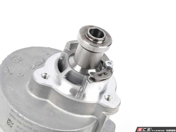 Genuine BMW - 11667611115 - VACUUM PUMP (11-66-7-611-115)