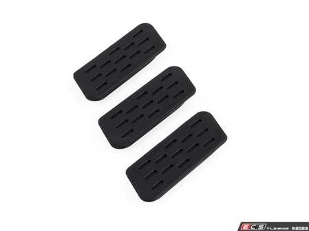 APR - CI100052-F - Intake Port Cover (For Carbon Fiber Cover CI100052-B)